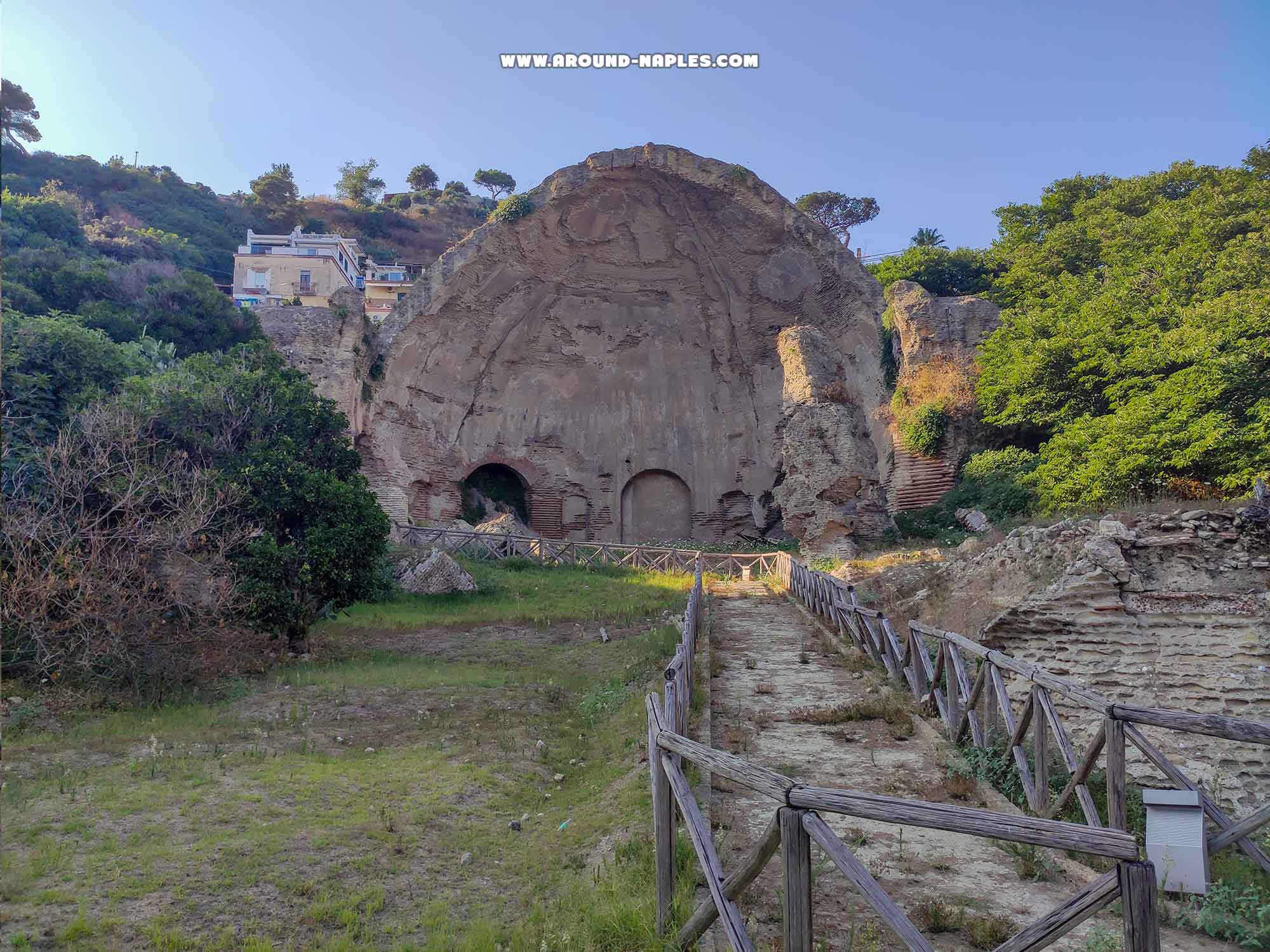 Baiae (Italy) |Archaeological Roman thermal baths |many pics