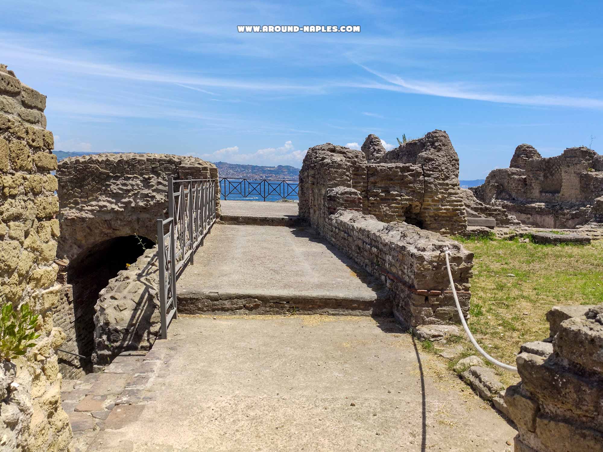Baiae (Italy) |Archaeological Roman thermal baths |many pics